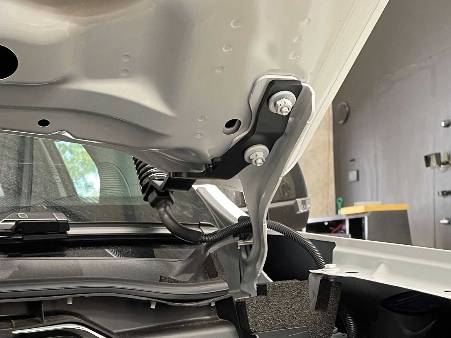 UHF Radio Installation for a Ford Ranger